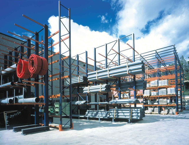Outdoor warehouses: solutions - Interlake Mecalux