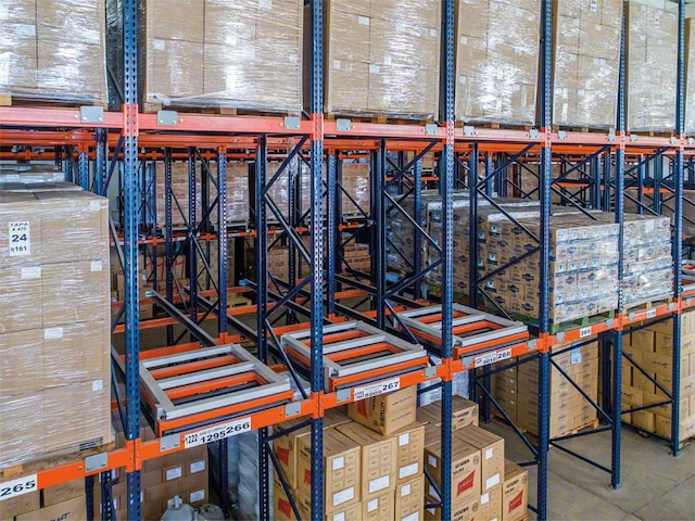 Warehouse storage systems - Interlake Mecalux