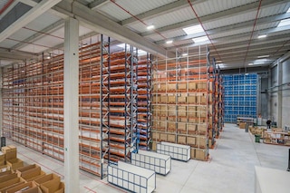 Warehouse storage systems - Interlake Mecalux