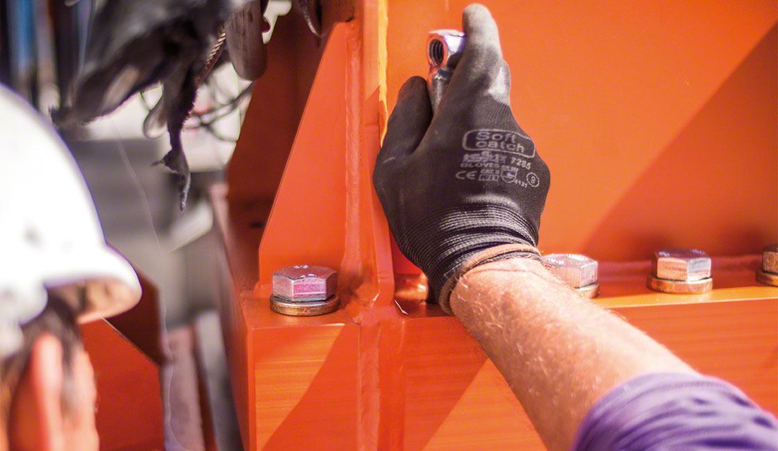 Warehouse PPE: most common types - Interlake Mecalux