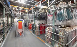 Pick module systems for Rent the Runway warehouse - Interlake Mecalux