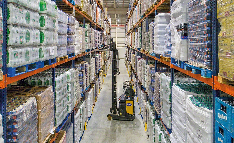 New Multi-client CBN Group facility - Interlake Mecalux