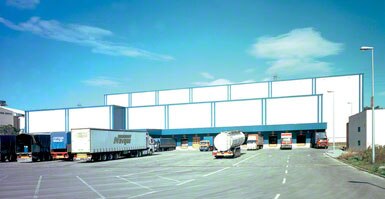 Warehouse layouts (theory and examples) - Interlake Mecalux