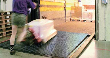 Warehouse layouts (theory and examples) - Interlake Mecalux