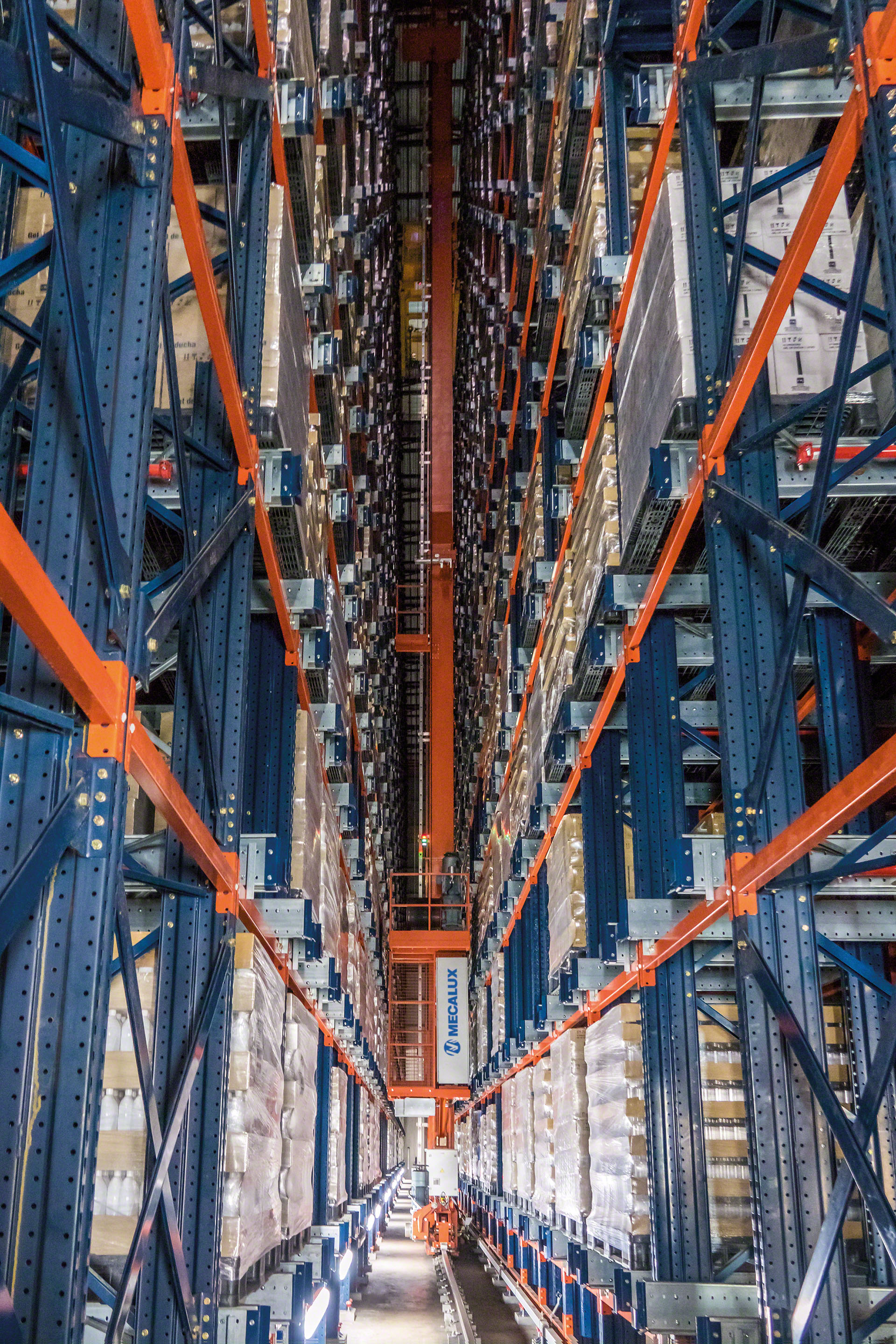 Automated Pallet Shuttle - Interlake Mecalux