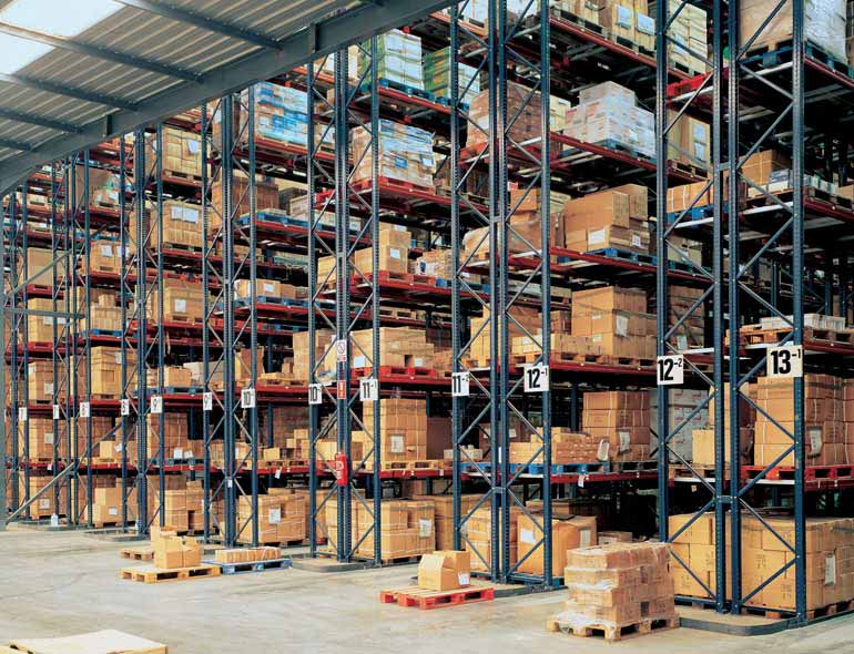 Pallet picking tasks. Options and tips - Interlake Mecalux Pallet picking tasks. Options and tips - Interlake Mecalux