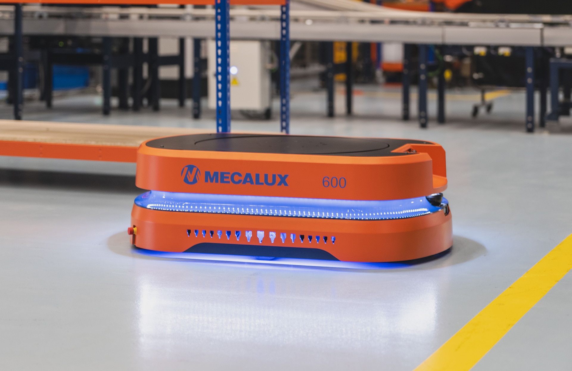 Autonomous Mobile Robots (AMRs) - Interlake Mecalux