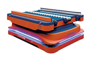 Autonomous Mobile Robots (AMRs) - Interlake Mecalux