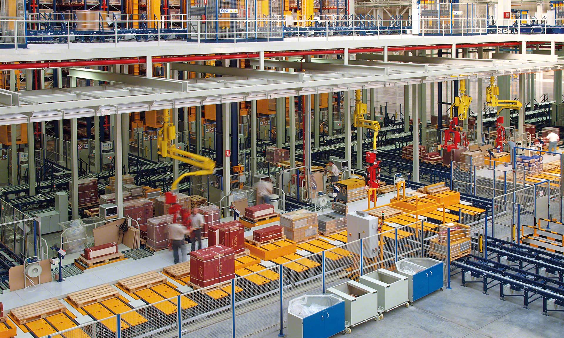 Automated picking for fast deliveries - Interlake Mecalux