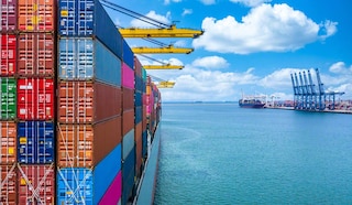 International logistics: what it is and characteristics - Interlake Mecalux