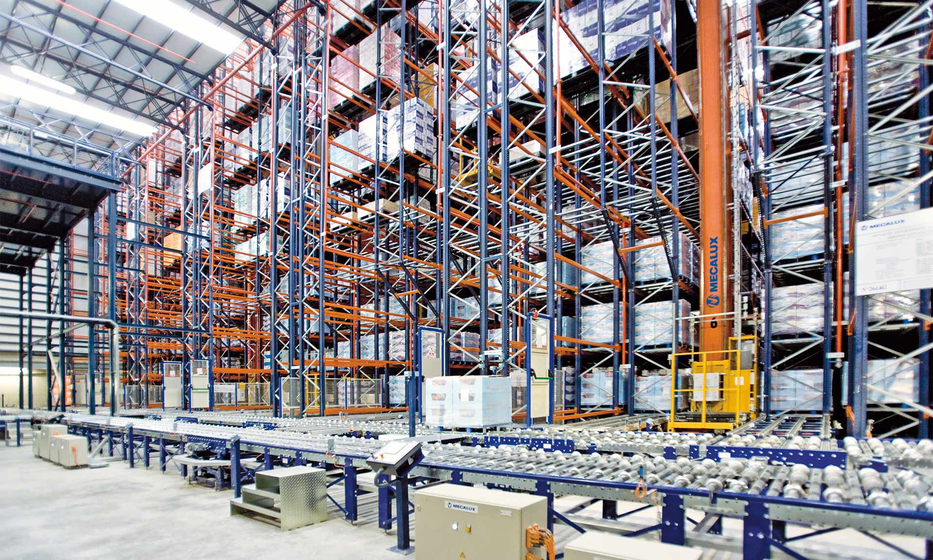 Material handling in logistics operations - Interlake Mecalux
