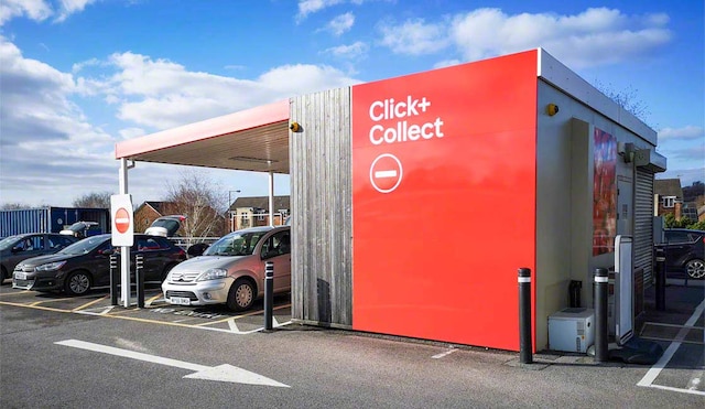 Pick-up point: Flexible, sustainable logistics practices - Interlake ...