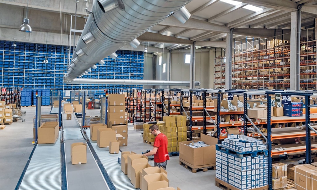 Warehouse ventilation: Purpose and types - Interlake Mecalux