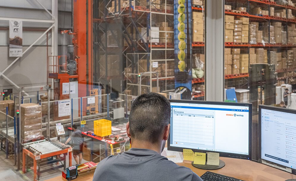 Jim Sports digitalizes its sporting goods warehouse - Interlake Mecalux