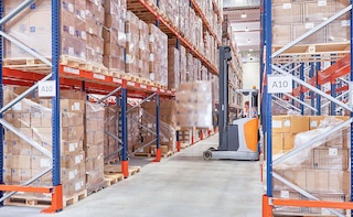 Medline opens a first warehouse in Piacenza (Italy) - Interlake Mecalux