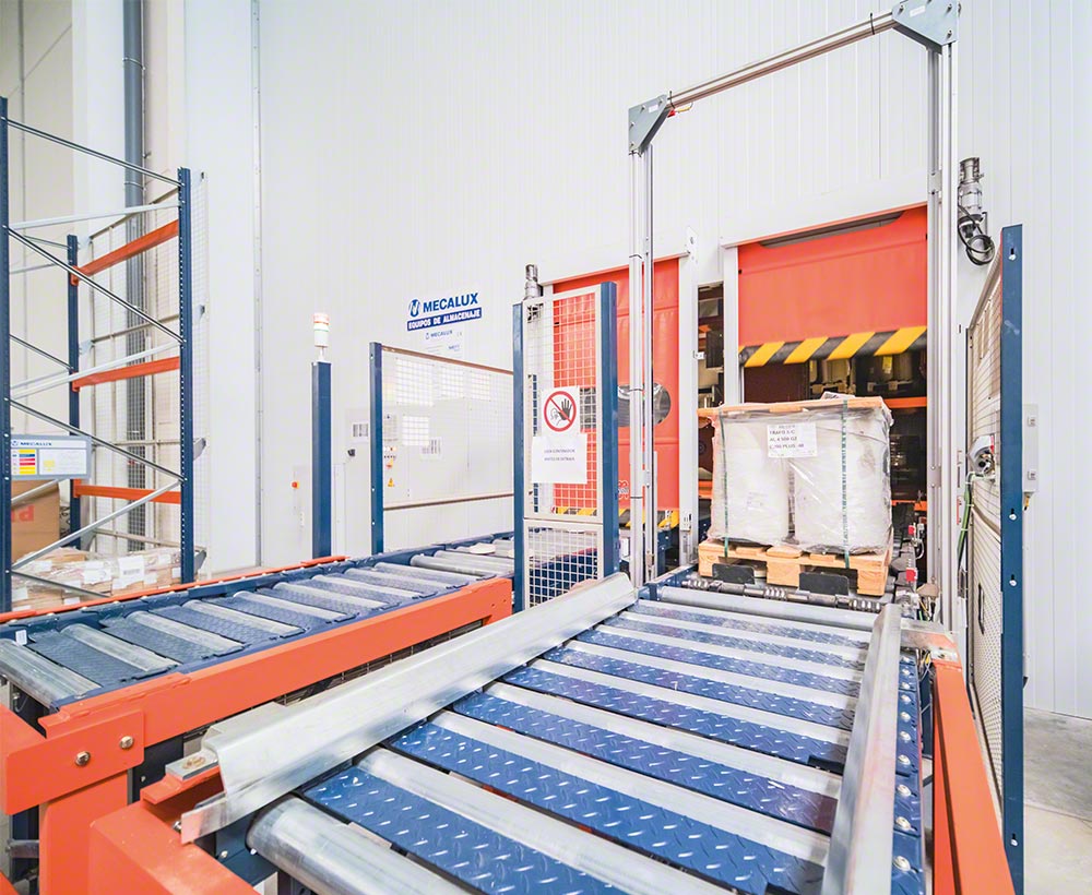 IMEFY installs a rack-supported building in Spain - Interlake Mecalux