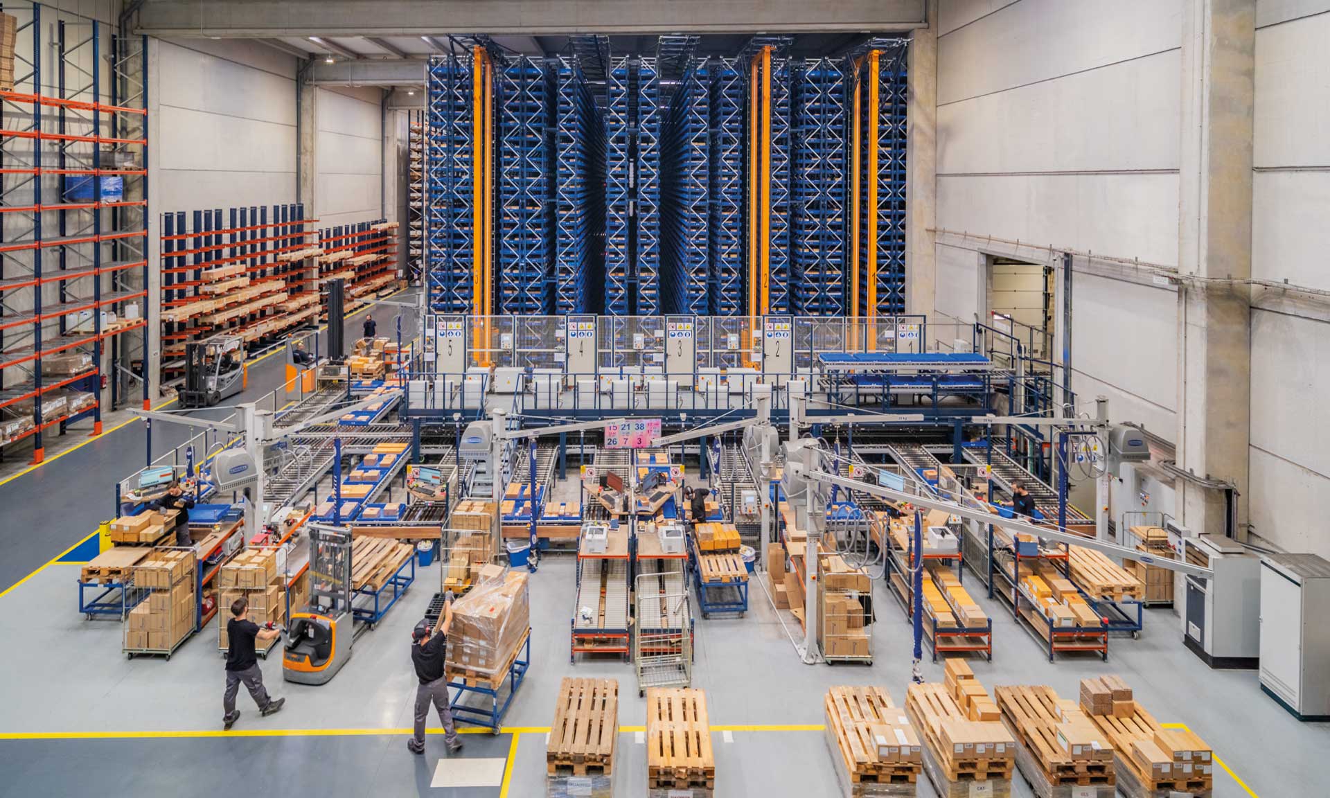 Reducing operational waste in warehousing - Interlake Mecalux