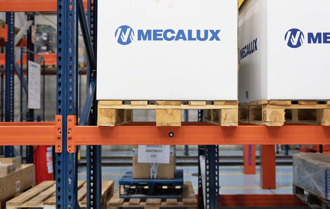 Stacker crane positioning system - Interlake Mecalux