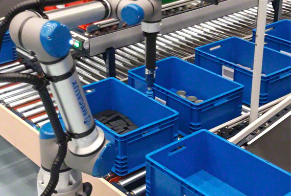 Picking Robot (automated piece picking) - Interlake Mecalux