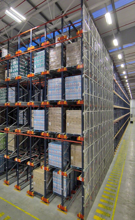 Example of compact Pallet Shuttle for Luis Simões’ Warehouse ...