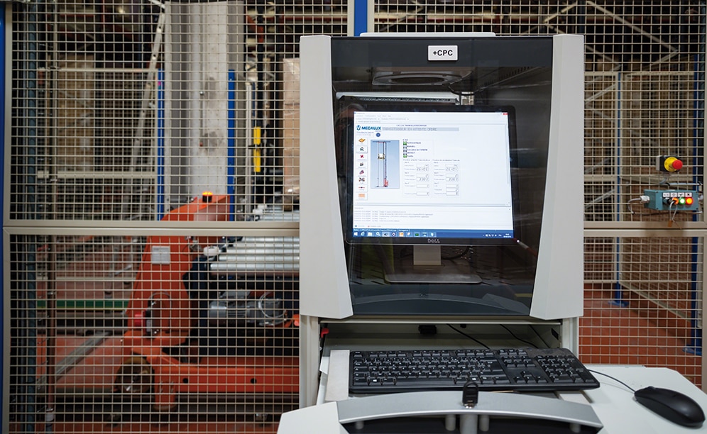 The automatic Pallet Shuttle system in the UNITED CAPS warehouse ...